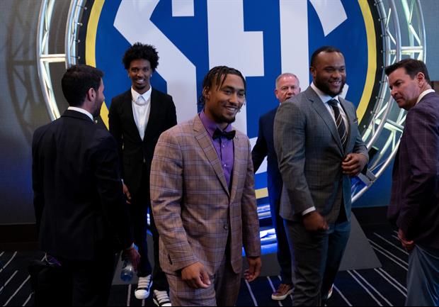 Photos: The LSU Tigers Travel To Nashville For SEC Media Days