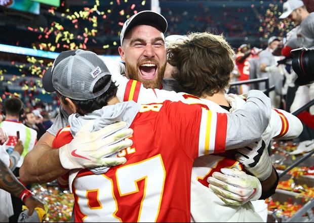 This Kansas City Reporter Wasn't Happy About Drunk Chief Fans & Their Hugs